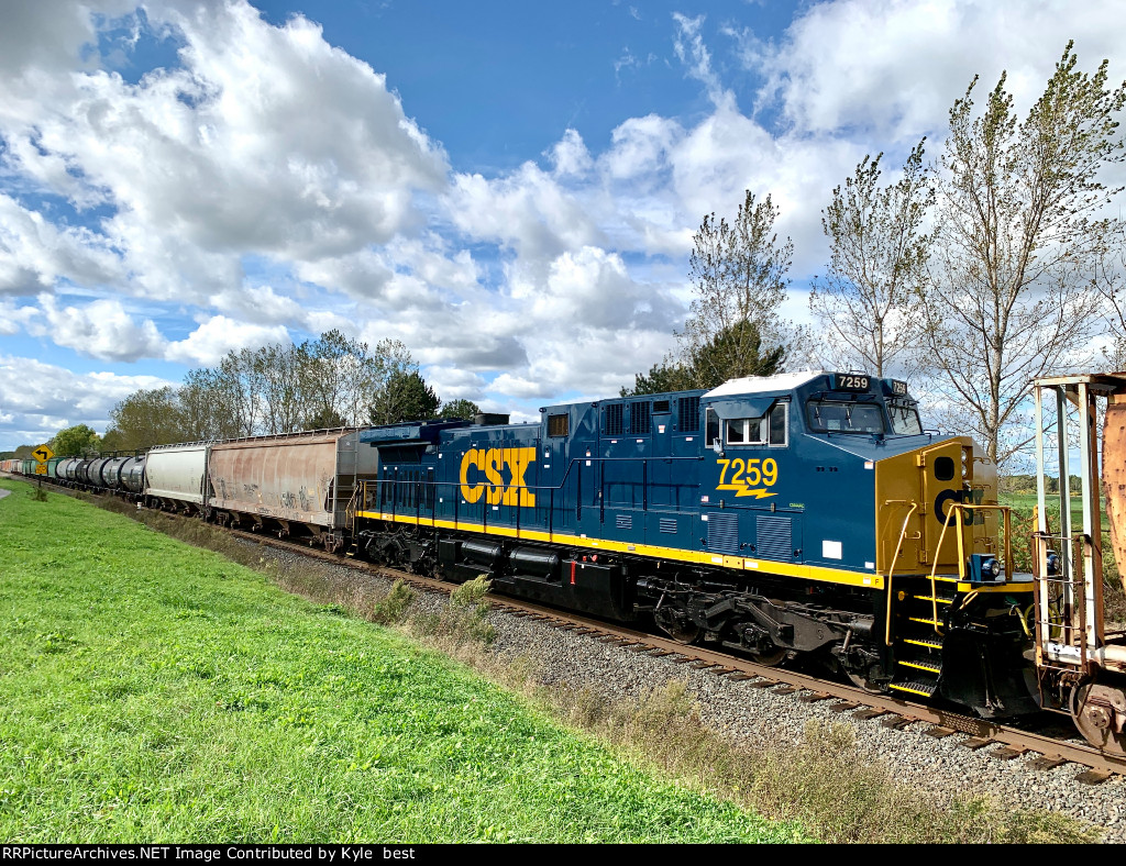 CSX 7259 on Q364